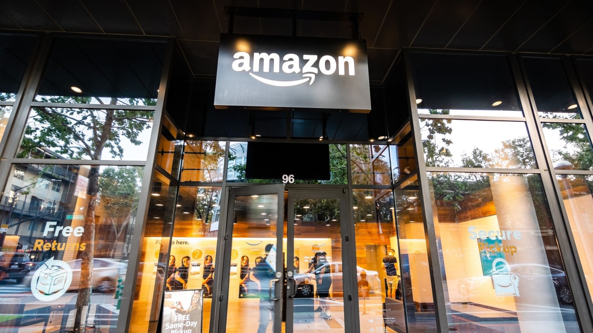 Why Amazon Led the Stock Market on September 4, 2025: In-Depth Analysis ...